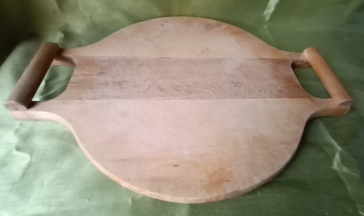 Vintage Round Wooden Cutting Board w/ Handles – The DARRling Garage